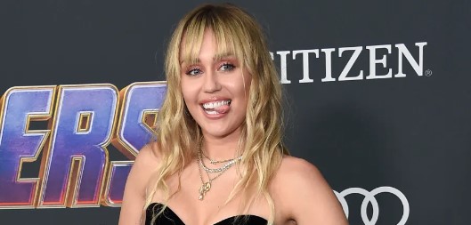 Miley Cyrus Net Worth, Early Life, Career